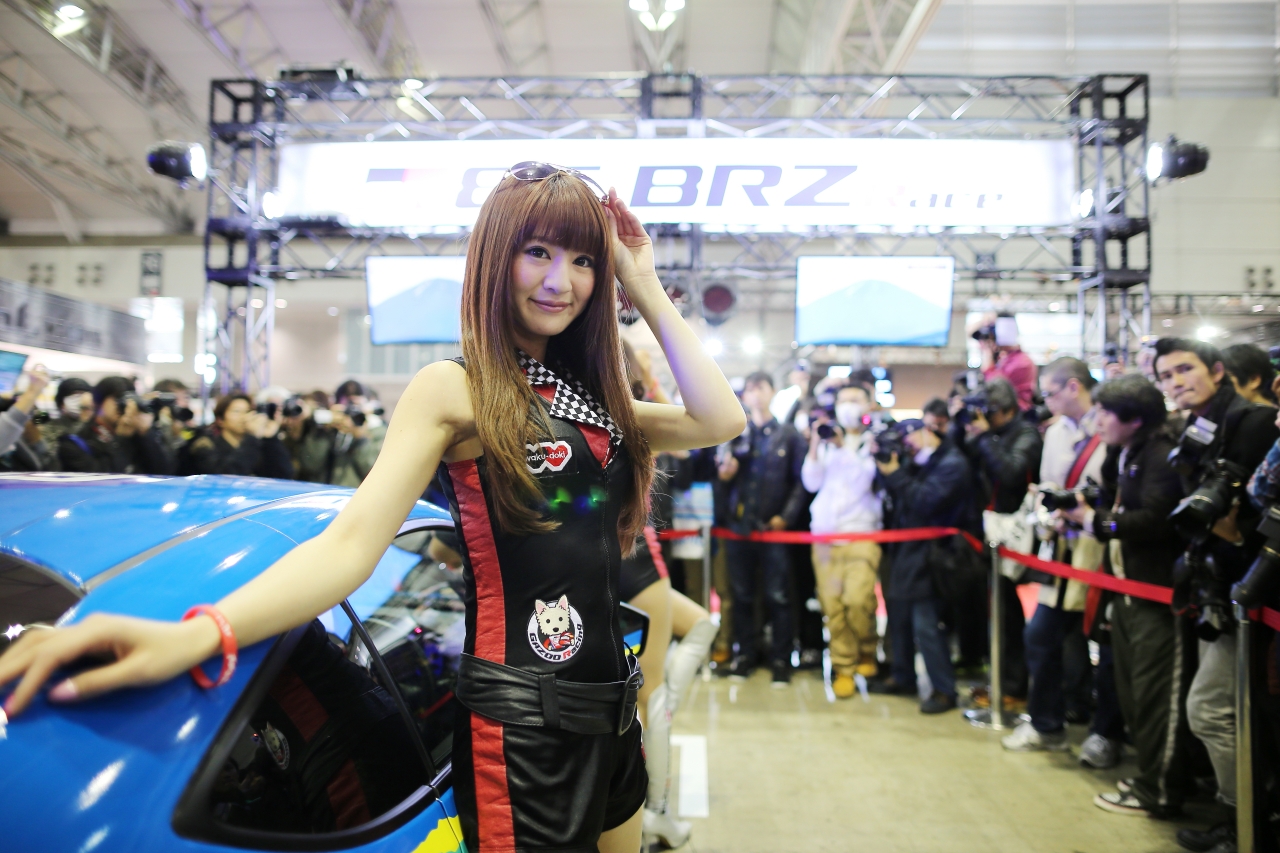 Photo Gallery in TOKYO AUTO SALON 2014 | GAZOO Lady | TOYOTA GAZOO Racing